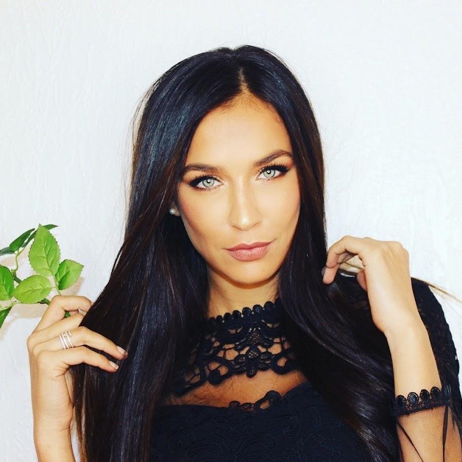 Julie Ricci Age : Tout ce que vous devez savoir sur l'âge de la star de ...