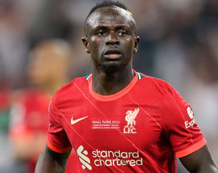 Sadio Mané Taille: Tout sur la Stature de la Star du Football en 2024! - Bonjour Buzz