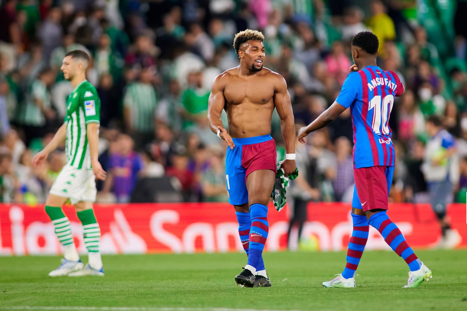 Adama Traore Poids: Le Footballeur Espagnol de 72kg qui Fait Sensation ...